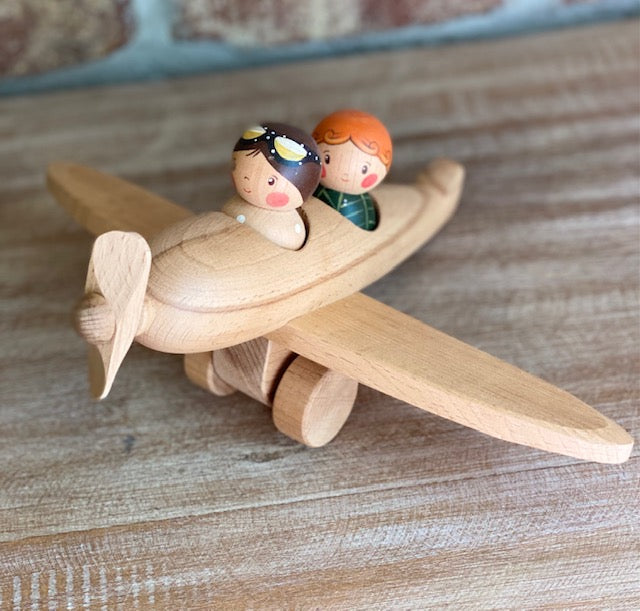 Wooden Airplane with Peg Dolls by Gnezdo Toys – Little Goose Toys